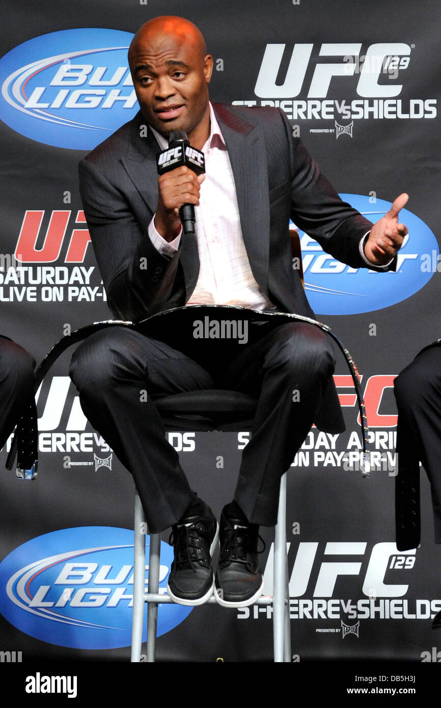 Anderson Silva UFC Super 7 session held at the Ricoh Coliseum Toronto ...