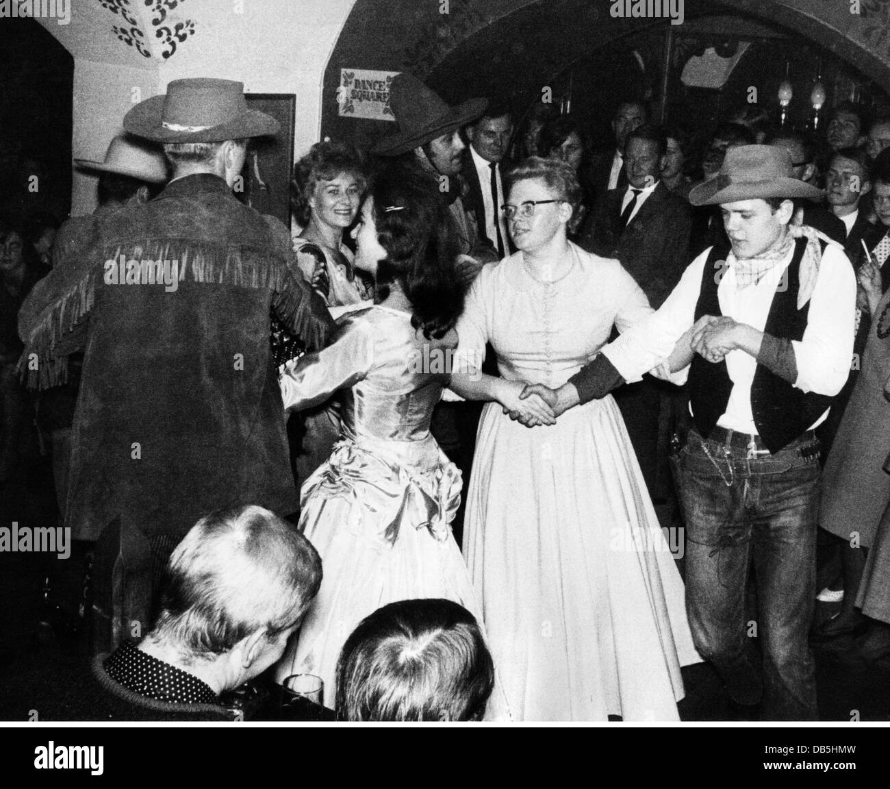 Dance hall 1960s hi-res stock photography and images - Alamy