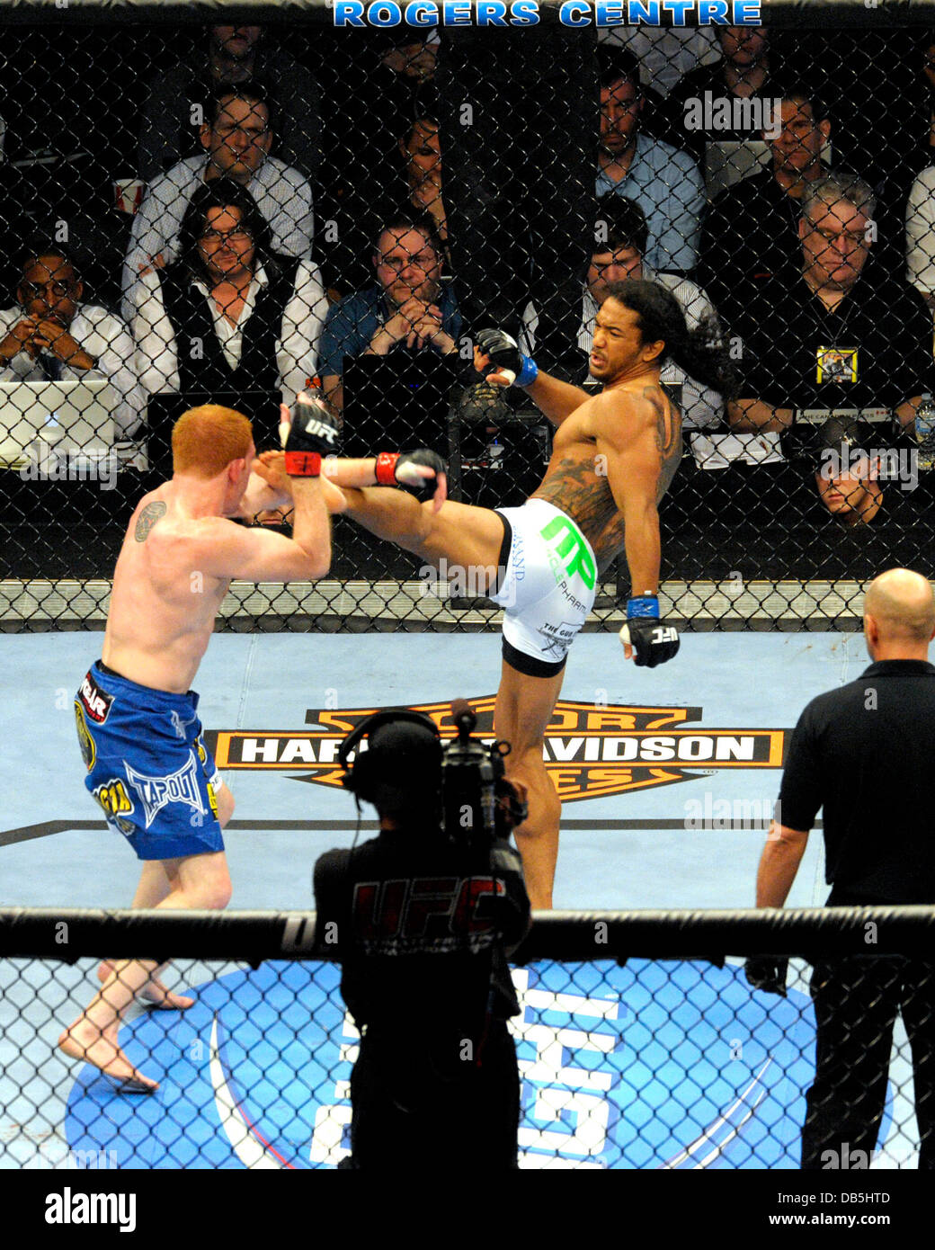 Mark henderson hi-res stock photography and images - Alamy