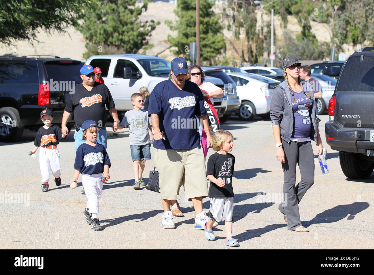 Kevin Federline, his son Sean Preston Federline and his pregnant ...