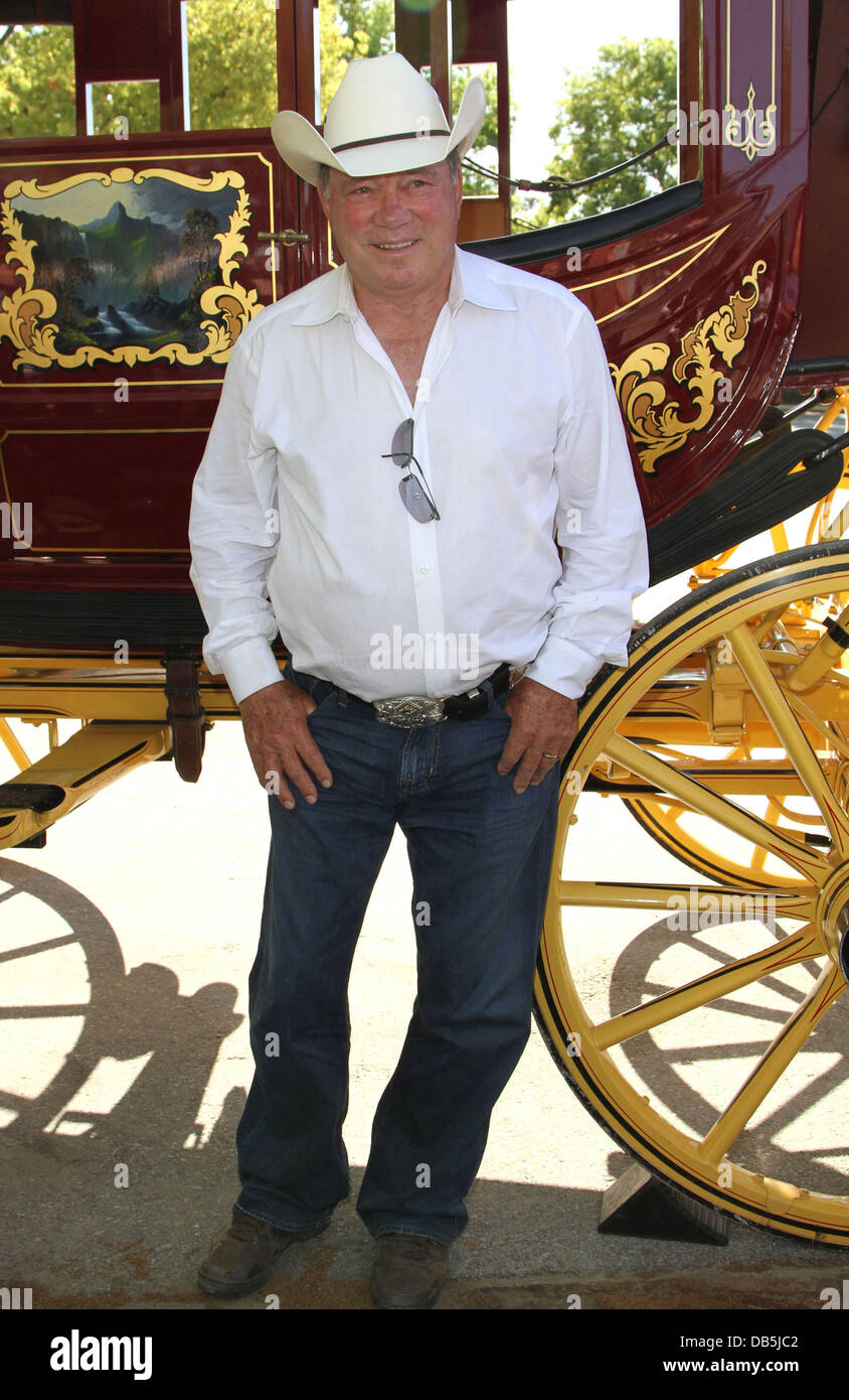 William shatner horse hi-res stock photography and images - Alamy