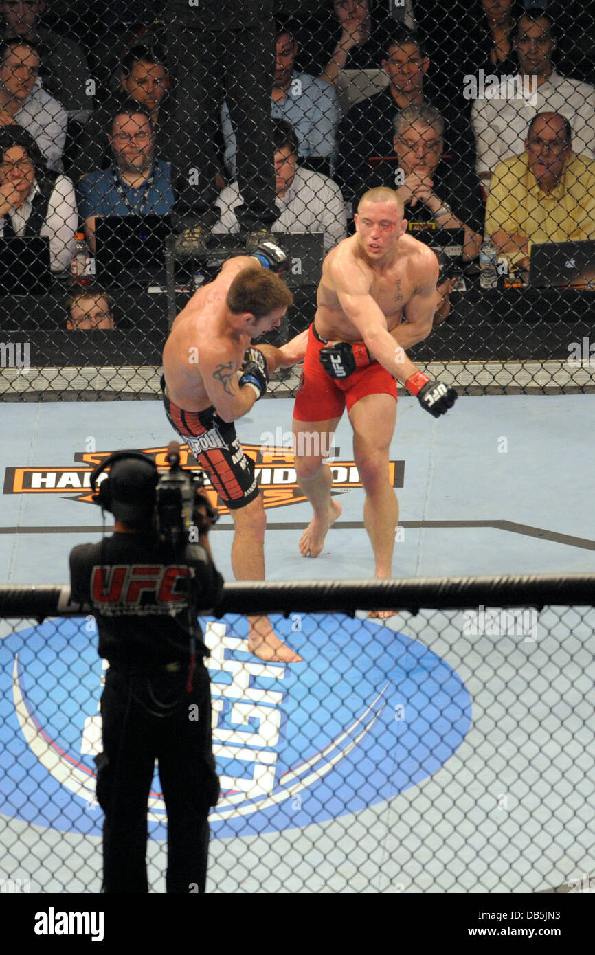 Georges St-Pierre vs Jake Shields UFC 129 - Welterweight Title Bout ...