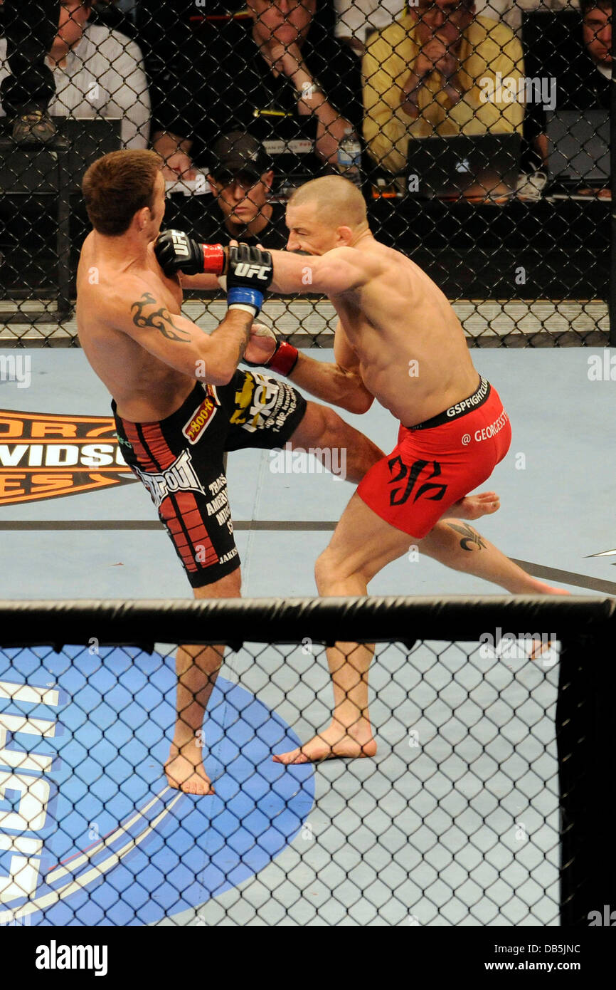 Georges St-Pierre vs Jake Shields UFC 129 - Welterweight Title Bout ...