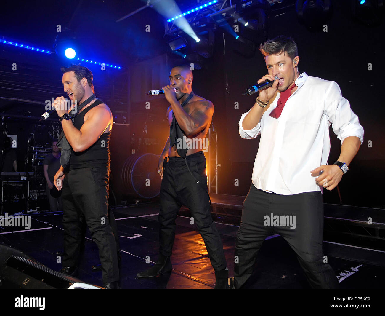 Duncan james y simon webbe hi-res stock photography and images - Alamy