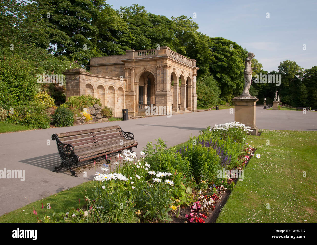 sandstone pavilion housing statue to the parks designer Stock Photo - Alamy