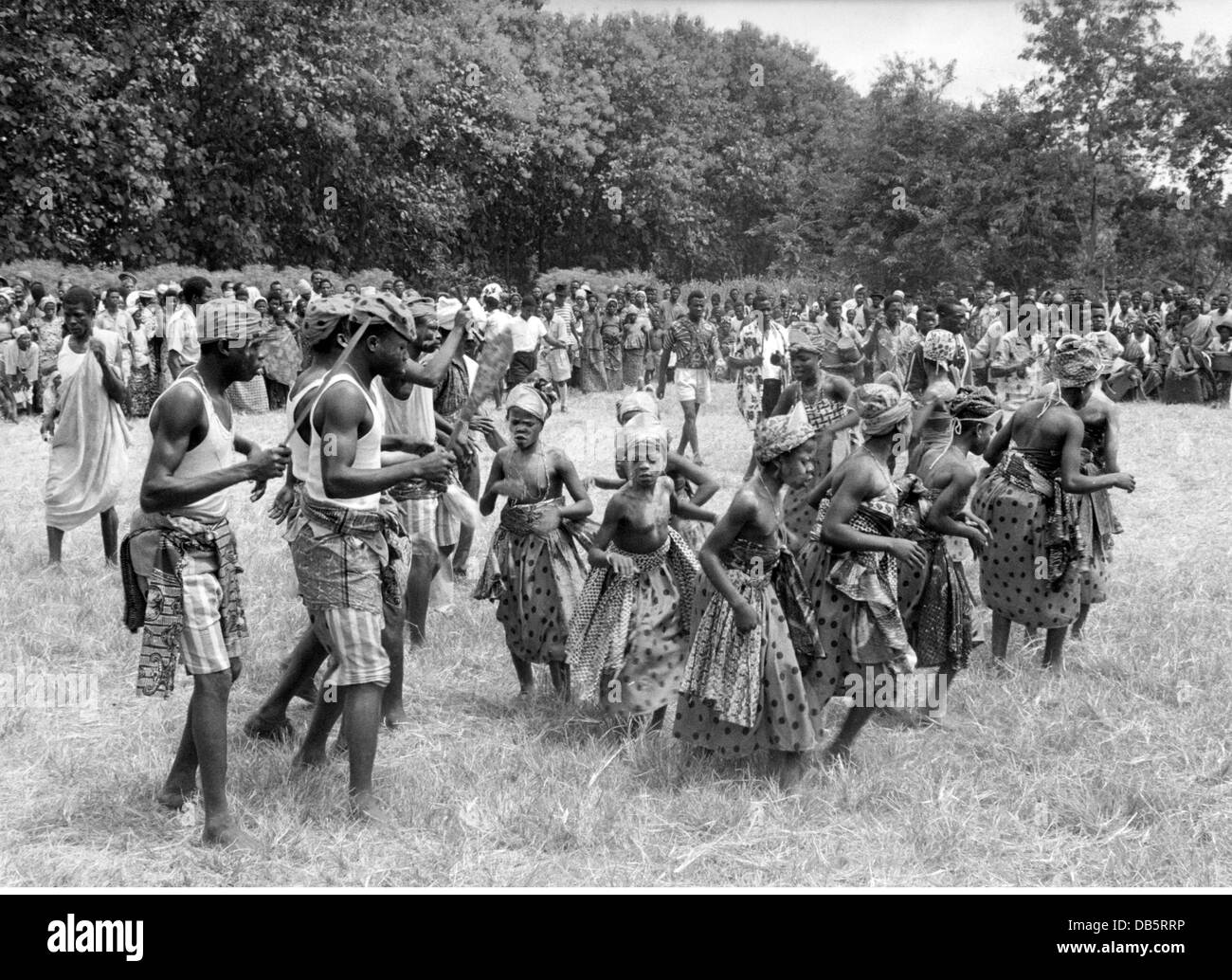 geography / travel, Togo, people, men, women and children of the Ewe ...