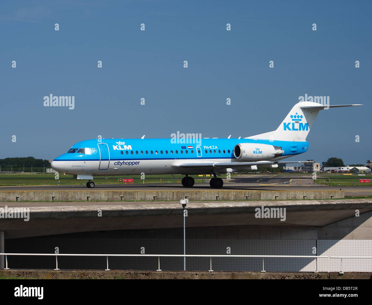 PH-KZA is a Fokker F70 aircraft operated by KLM Cityhopper. This ...