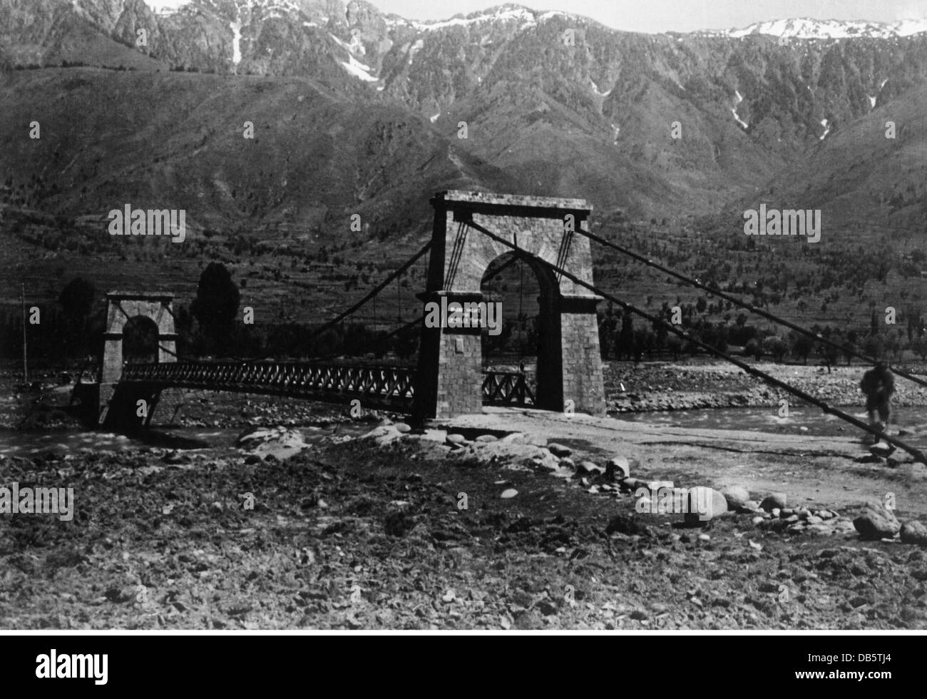 geography / travel, Pakistan, transport / transportation, hanging ...