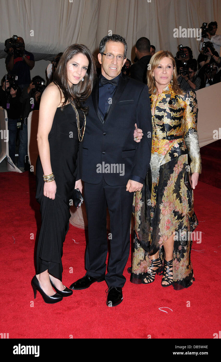 Emily Cole, designer Kenneth Cole and Maria Cuomo Cole Alexander ...