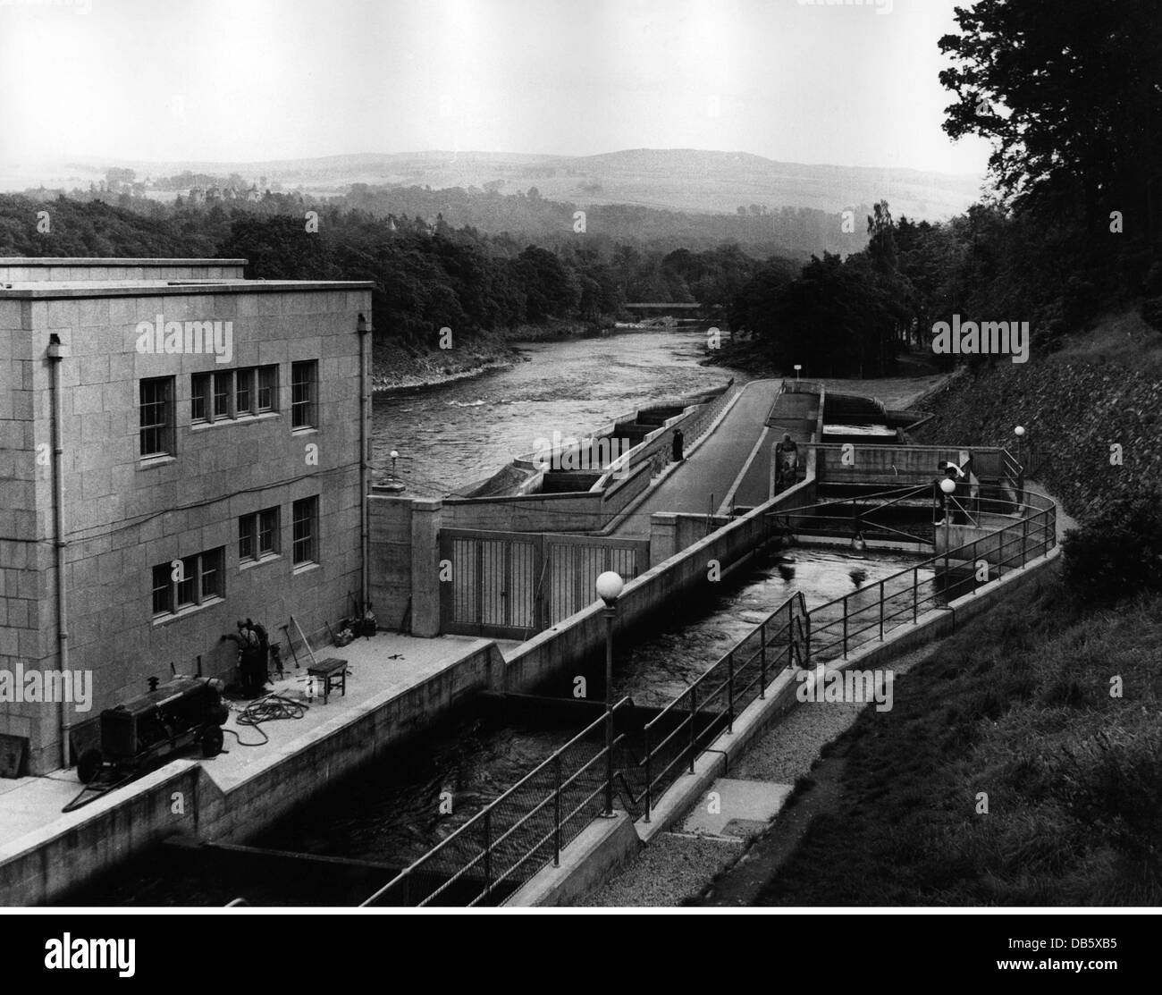 Hydro electric power station scotland hi-res stock photography and ...