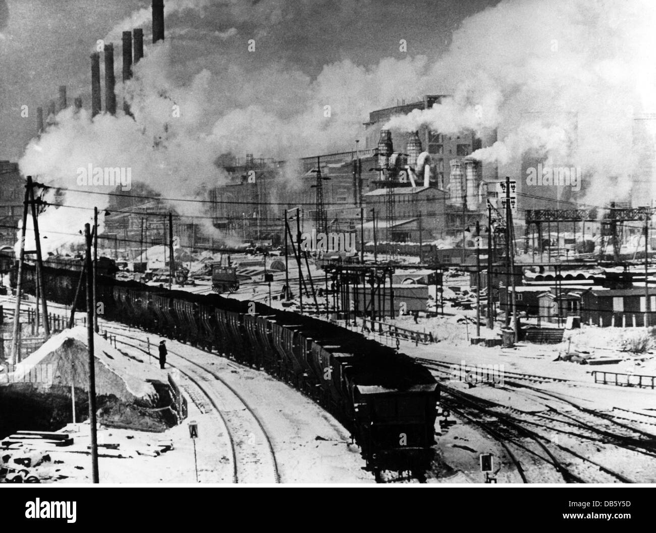 geography / travel, East Germany, industry, chemical industries, Leuna ...