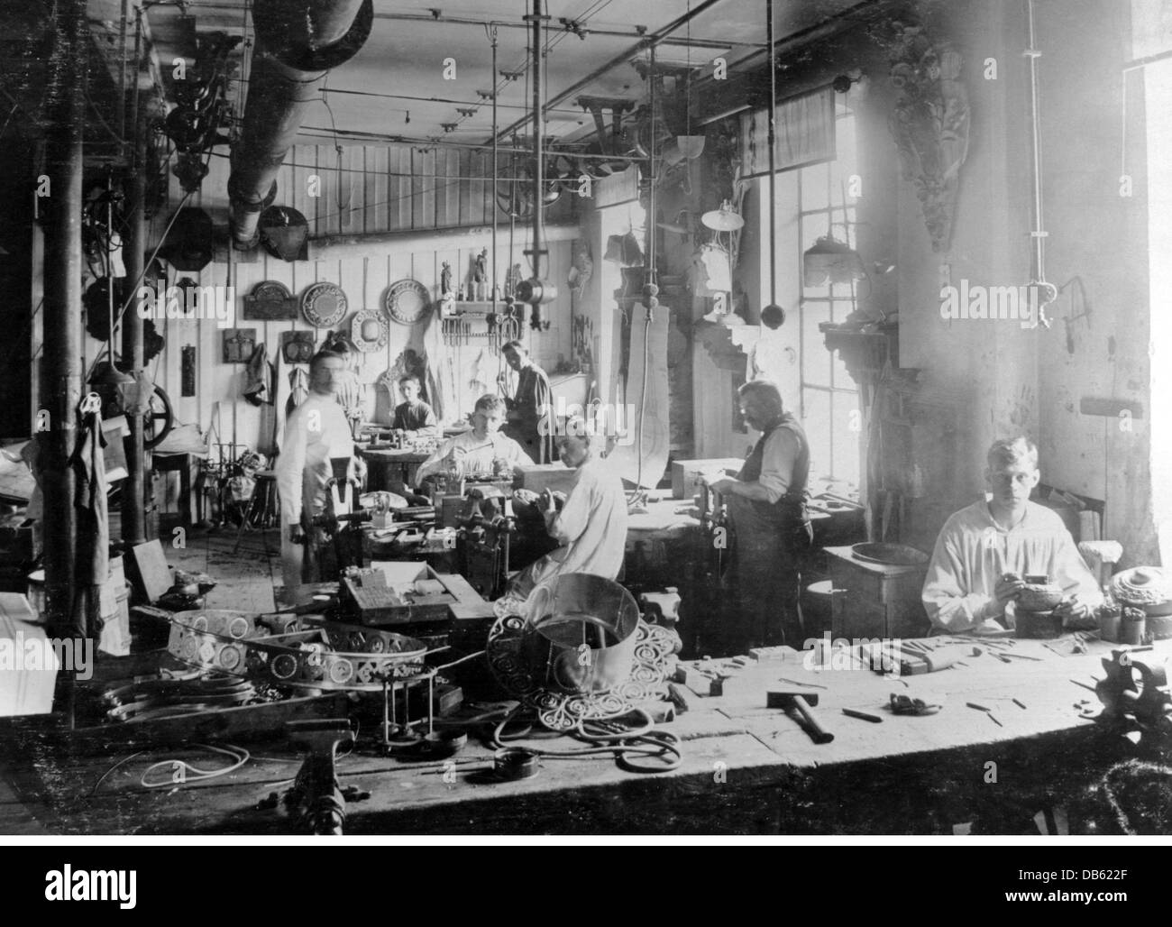 Furniture 1900 hi-res stock photography and images - Alamy