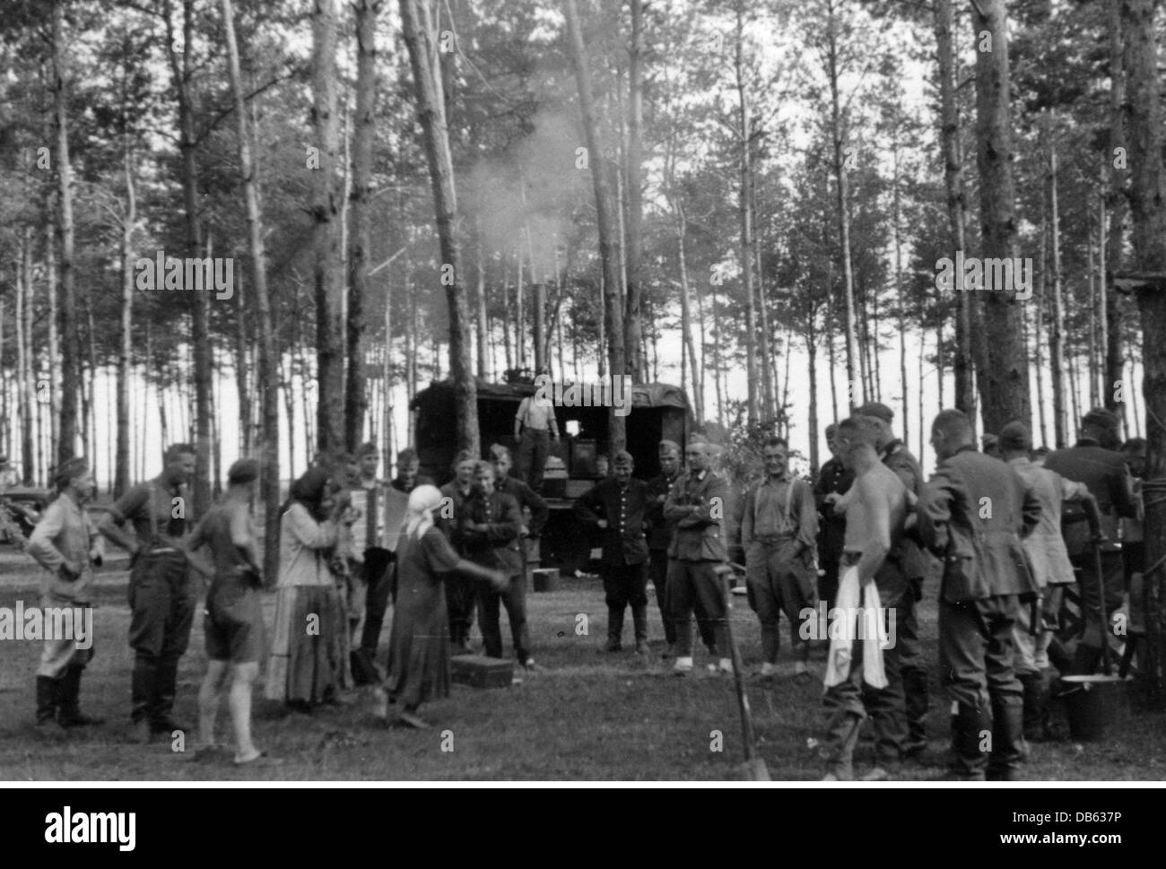 Nazism national socialism organisations reichsarbeitsdienst Black and ...