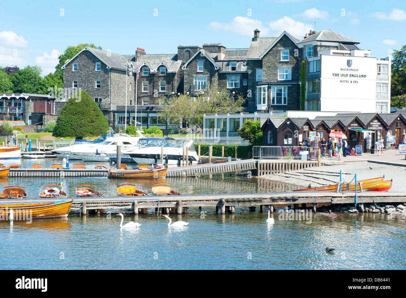Old england hotel windermere hi-res stock photography and images - Alamy