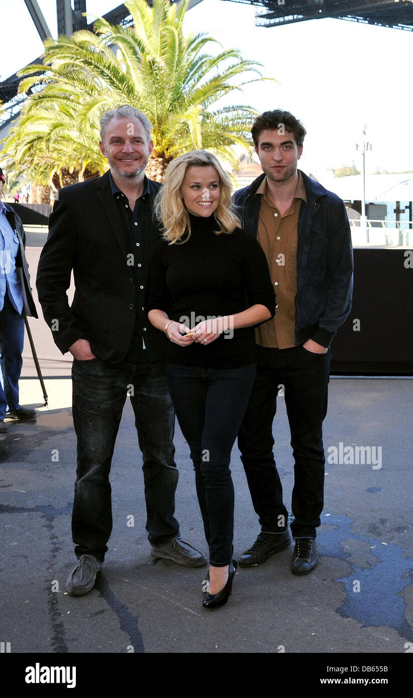 Francis Lawrence, Robert Pattinson and Reese Witherspoon 'Water for ...