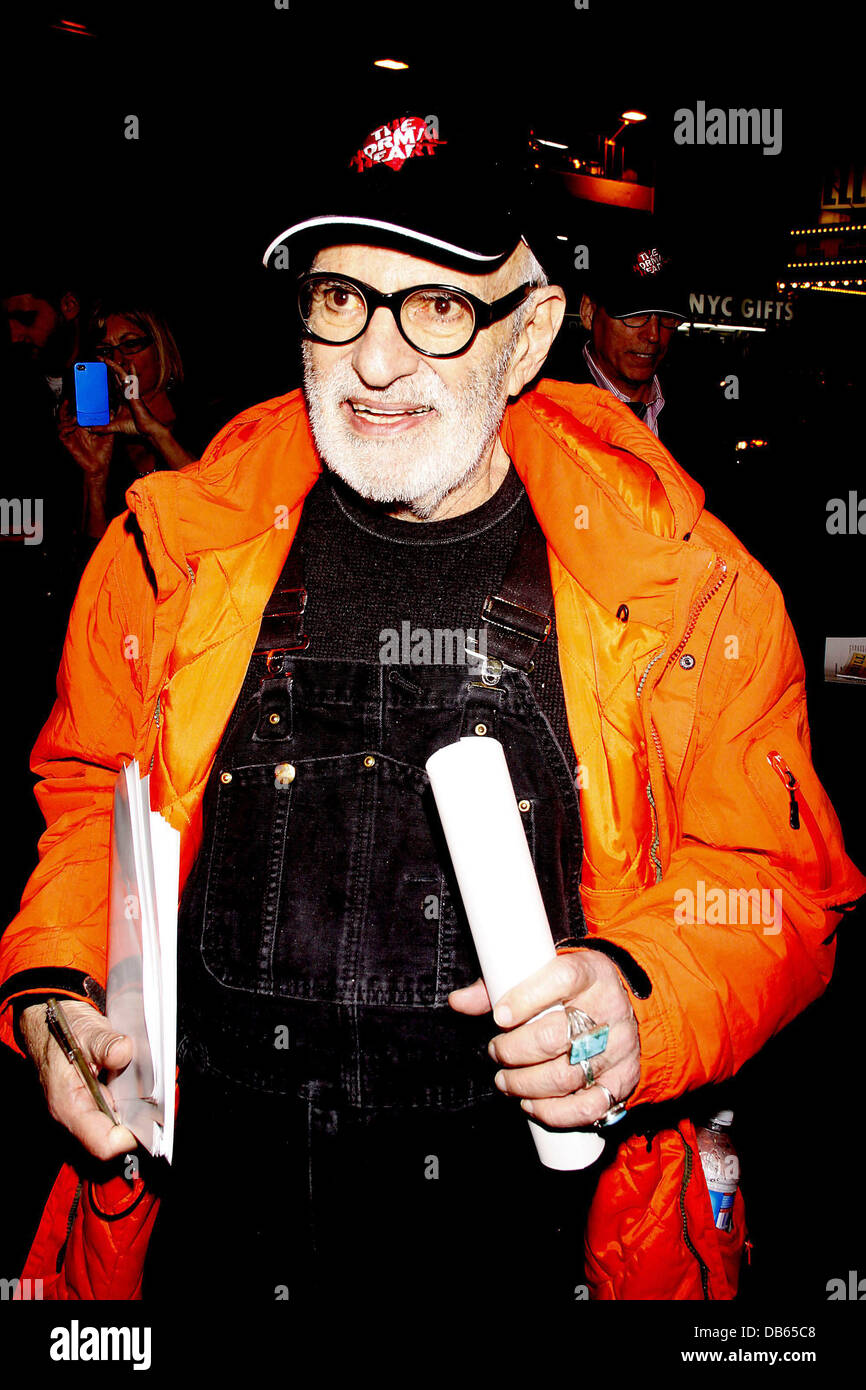 Handing out fliers hi-res stock photography and images - Alamy