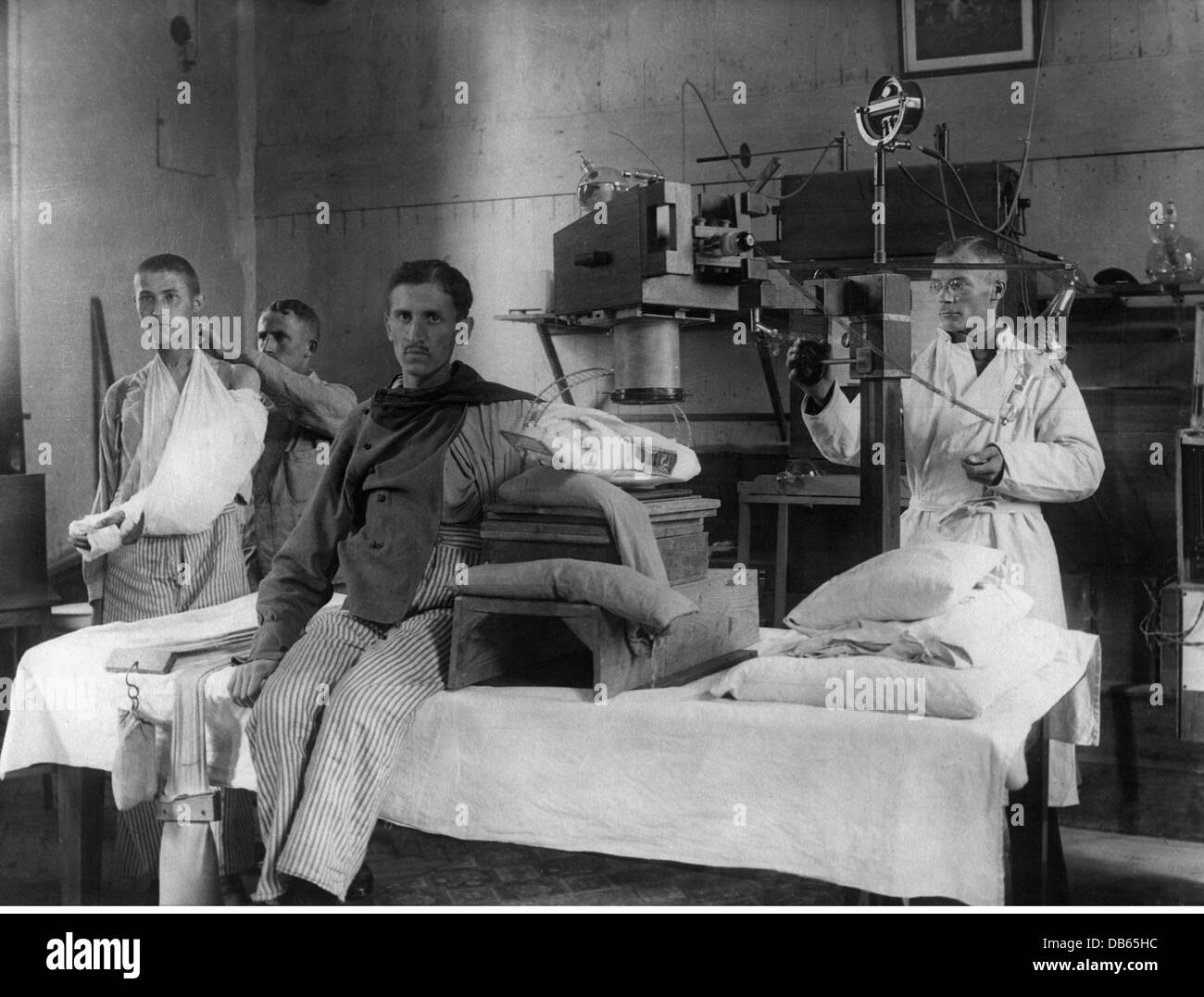 First World War Casualties High Resolution Stock Photography and Images ...
