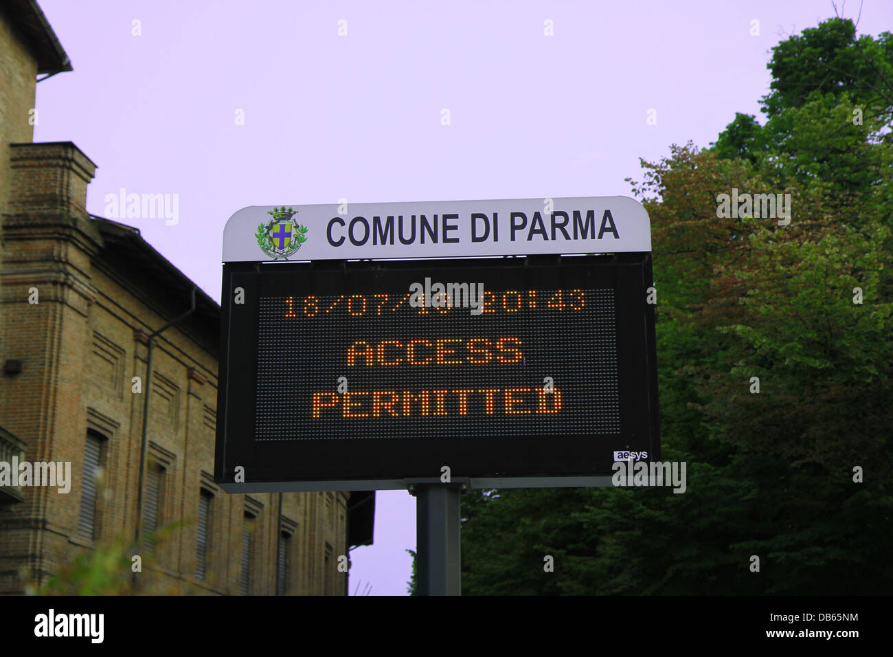 Accesso consentito hi-res stock photography and images - Alamy