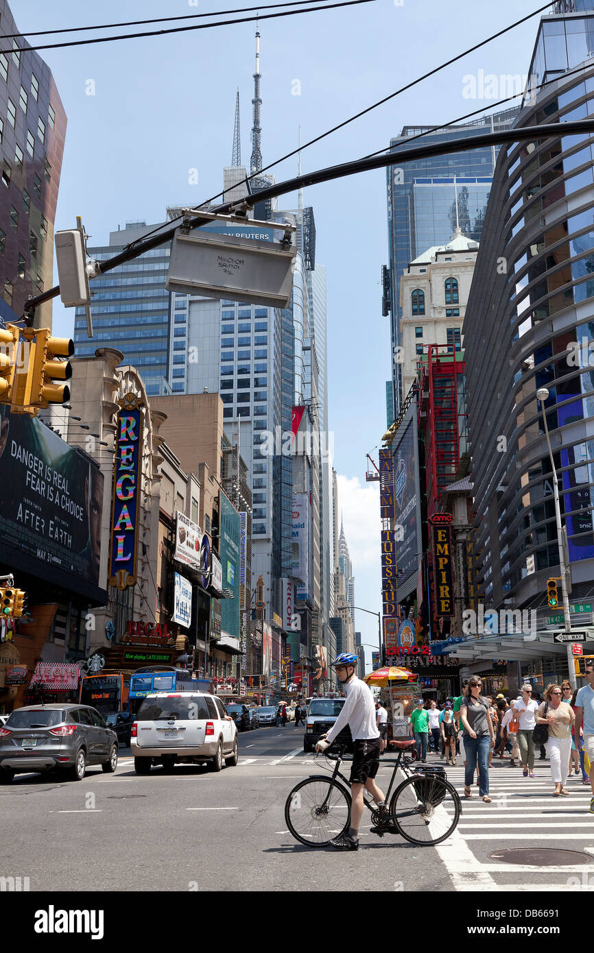 42 street new york hi-res stock photography and images - Alamy