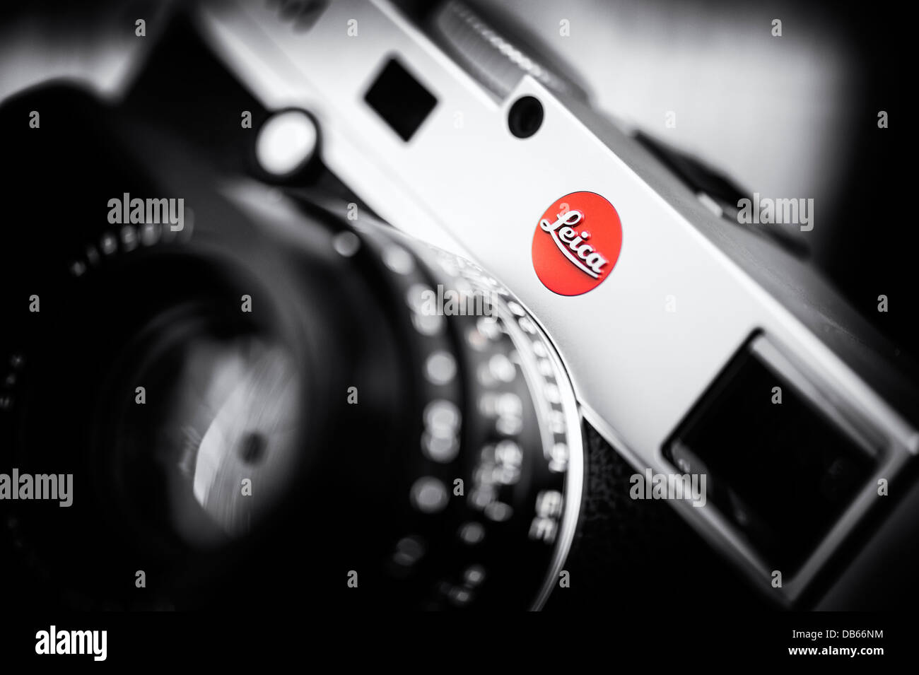 Leica red spot hi-res stock photography and images - Alamy