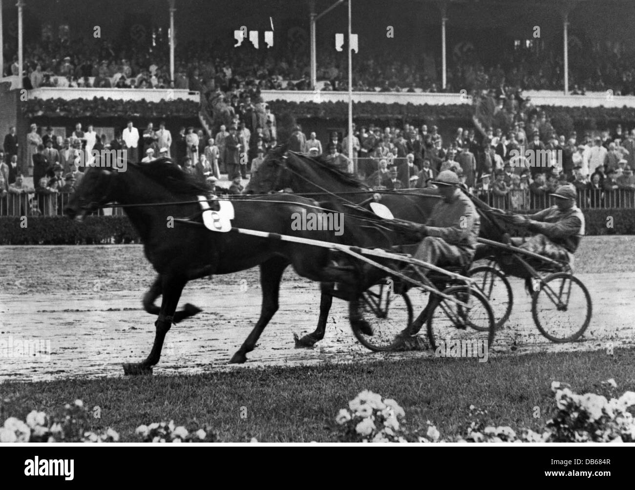 1930s horse racing hi-res stock photography and images - Alamy