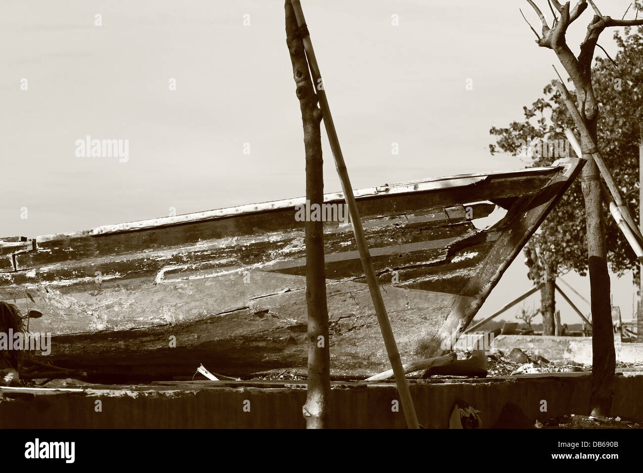 A broken boat in the sea Stock Photo - Alamy