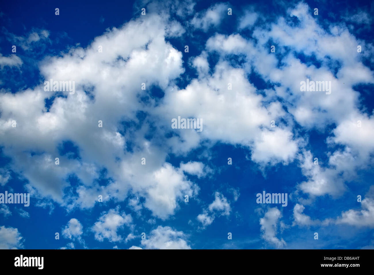 Cumulus cloud color hi-res stock photography and images - Alamy