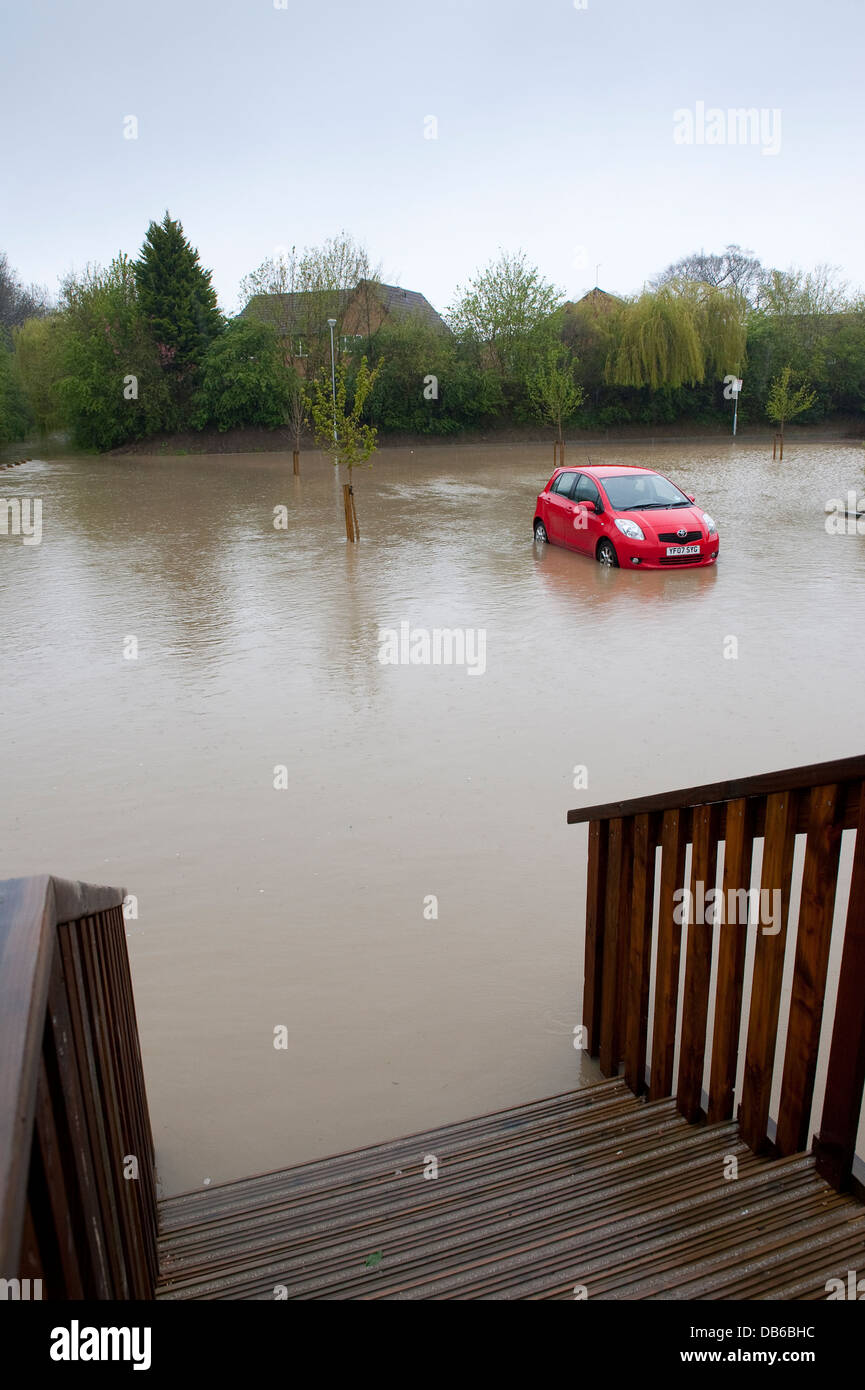 Car stranded in floods hi-res stock photography and images - Alamy