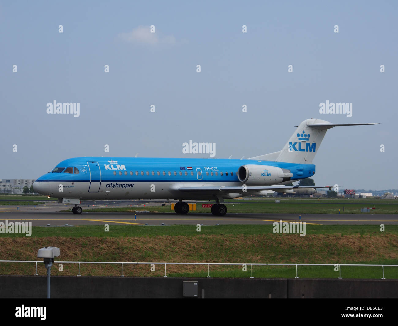 PH-KZL is a Fokker F70 aircraft operated by KLM Cityhopper, part of KLM ...