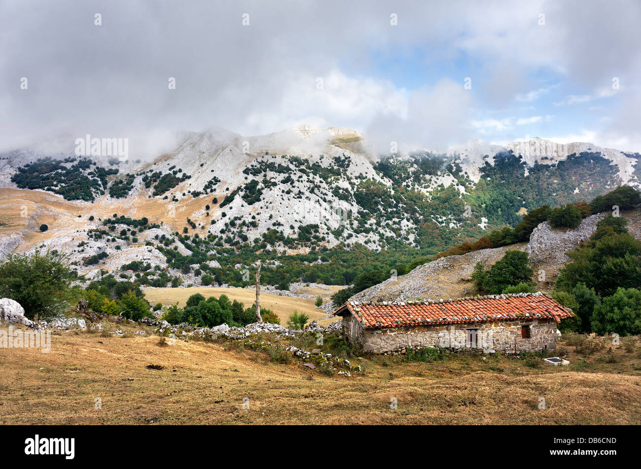 Farm house guipuzcoa hi-res stock photography and images - Alamy