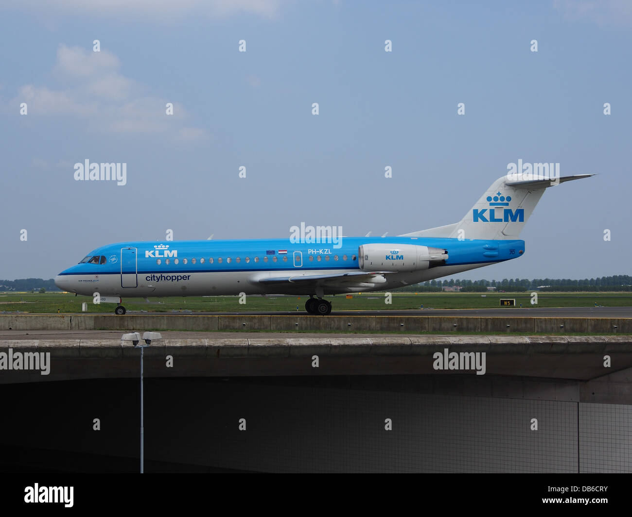 The KLM Cityhopper Fokker F70, registered PH-KZL, is a regional ...