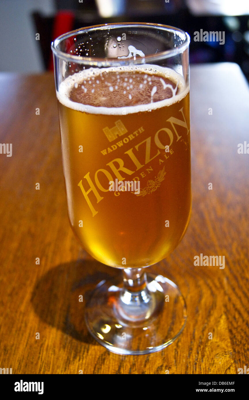 A printed half-pint of Wadworth of Devizes Horizon real ale Stock Photo ...