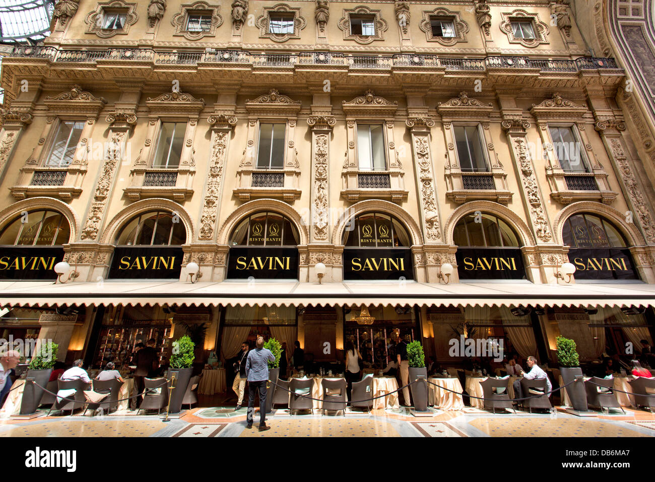 Savini restaurant in vittorio emanuele hi-res stock photography and ...