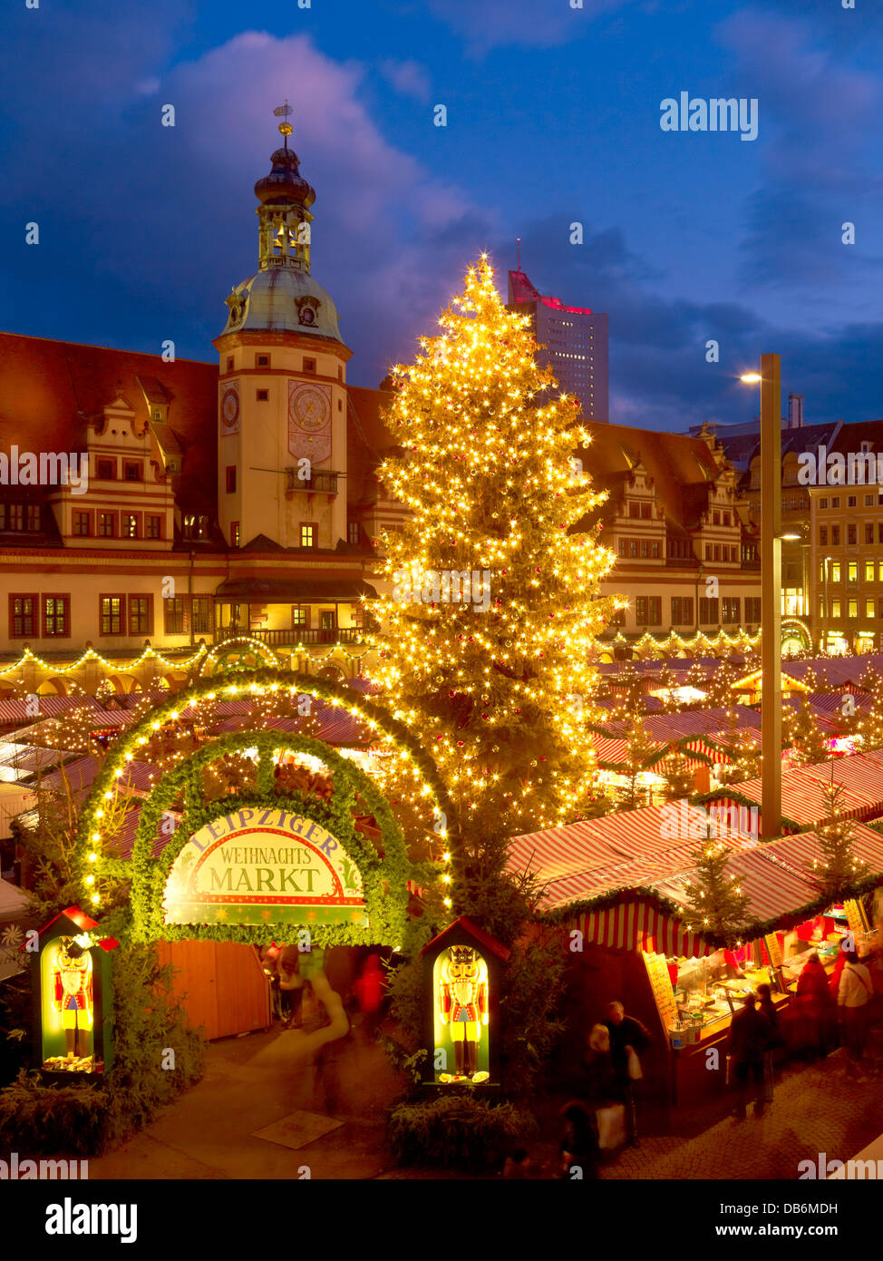 Christmas market on Marktplatz square with town hall in Leipzig, Saxony ...