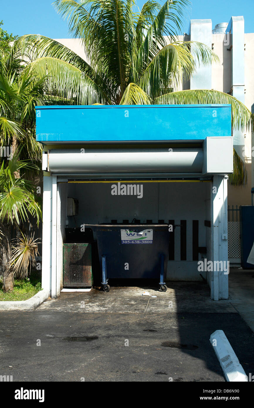 Miami beach florida trash can hi-res stock photography and images - Alamy