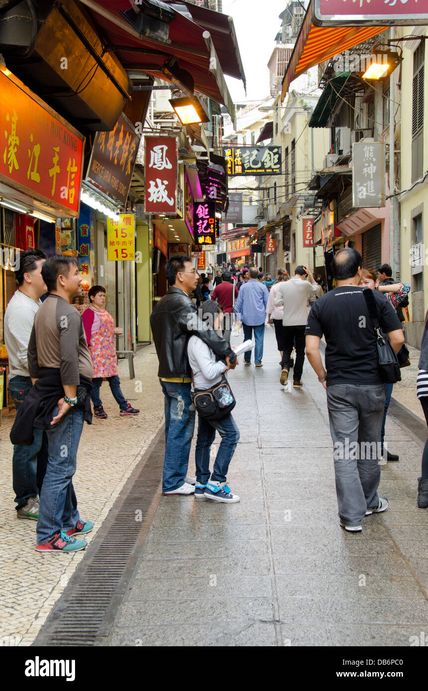 Typical chinese street scene hi-res stock photography and images - Alamy