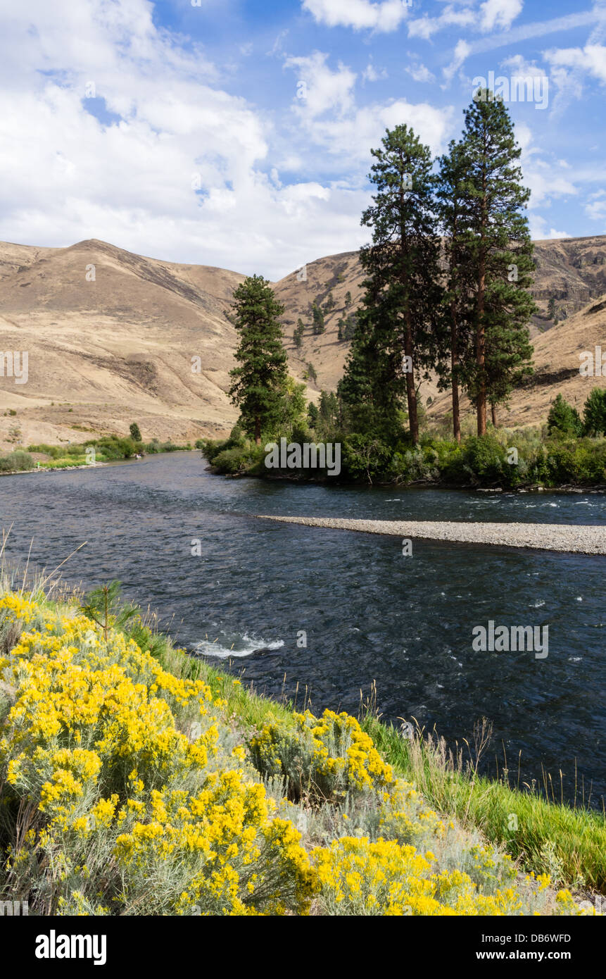 Yakima River Canyon Washington United States. Yakima Scenic Highway ...