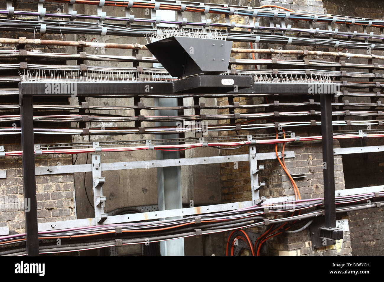 Underground stations hi-res stock photography and images - Alamy