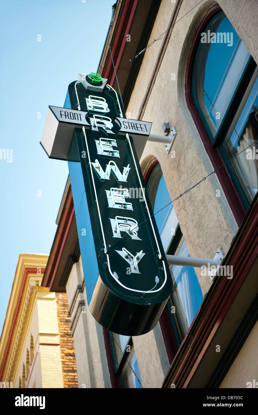 Historic neon sign hi-res stock photography and images - Alamy