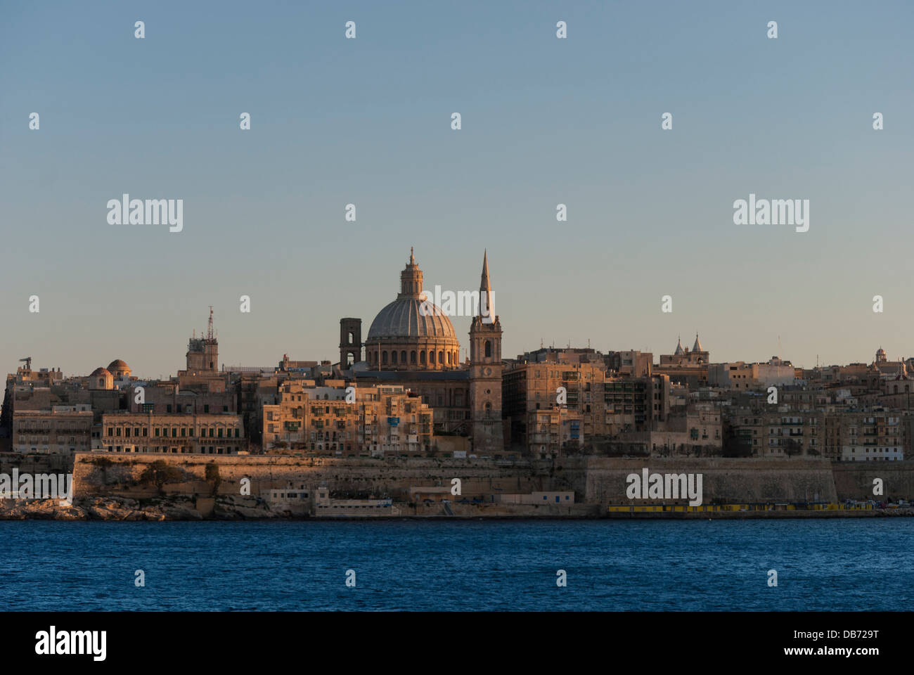 Valletta skyline hi-res stock photography and images - Alamy