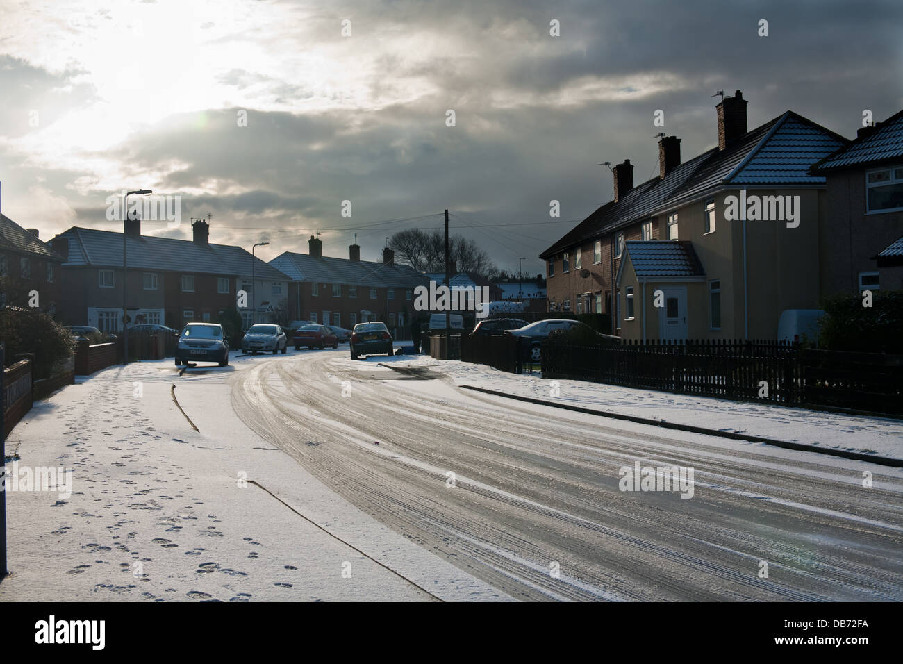 Snow on Stokesley Crescent, Billingham, Teesside Stock Photo - Alamy