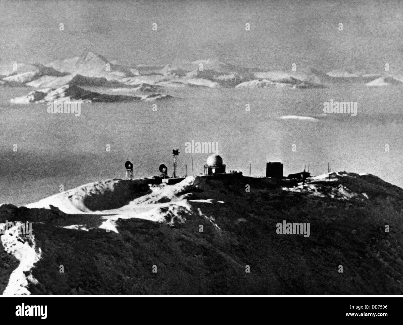military, USA, Air Force, air defence, radar station, Arctic, 1958 ...