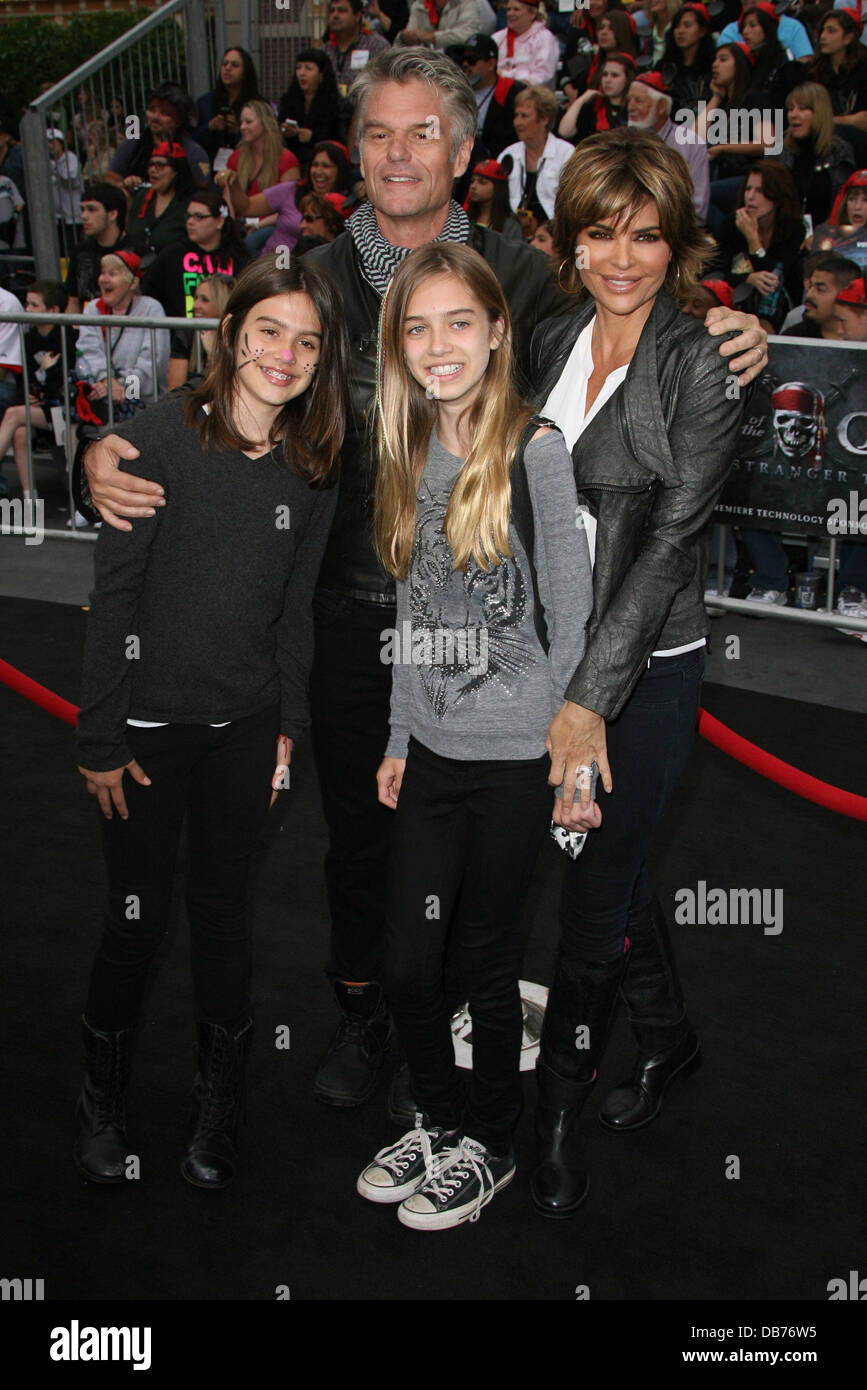 Harry Hamlin, Lisa Rinna and family 'Pirates Of The Caribbean: On ...