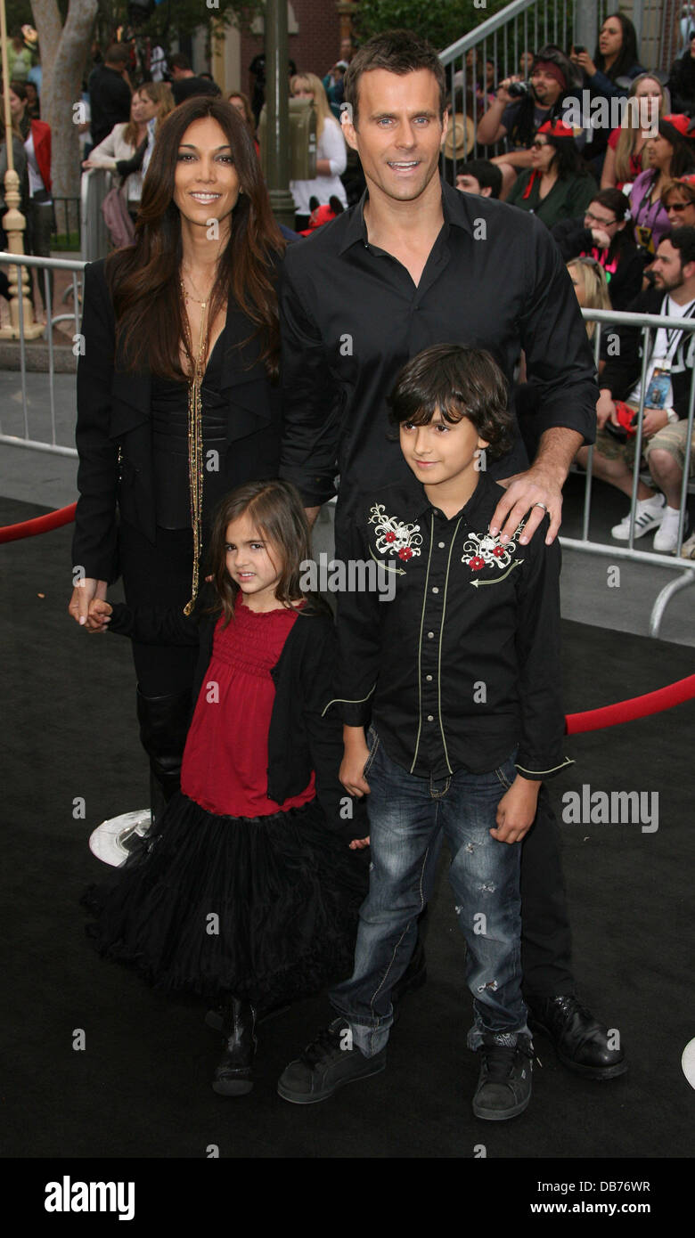 Cameron mathison and family hi-res stock photography and images - Alamy