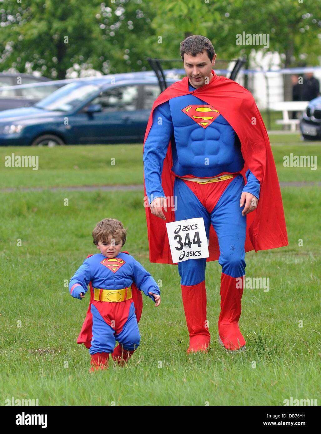 Dermot O'Sullivan and his son Matthew Superhero Fun Run 2011 at The ...