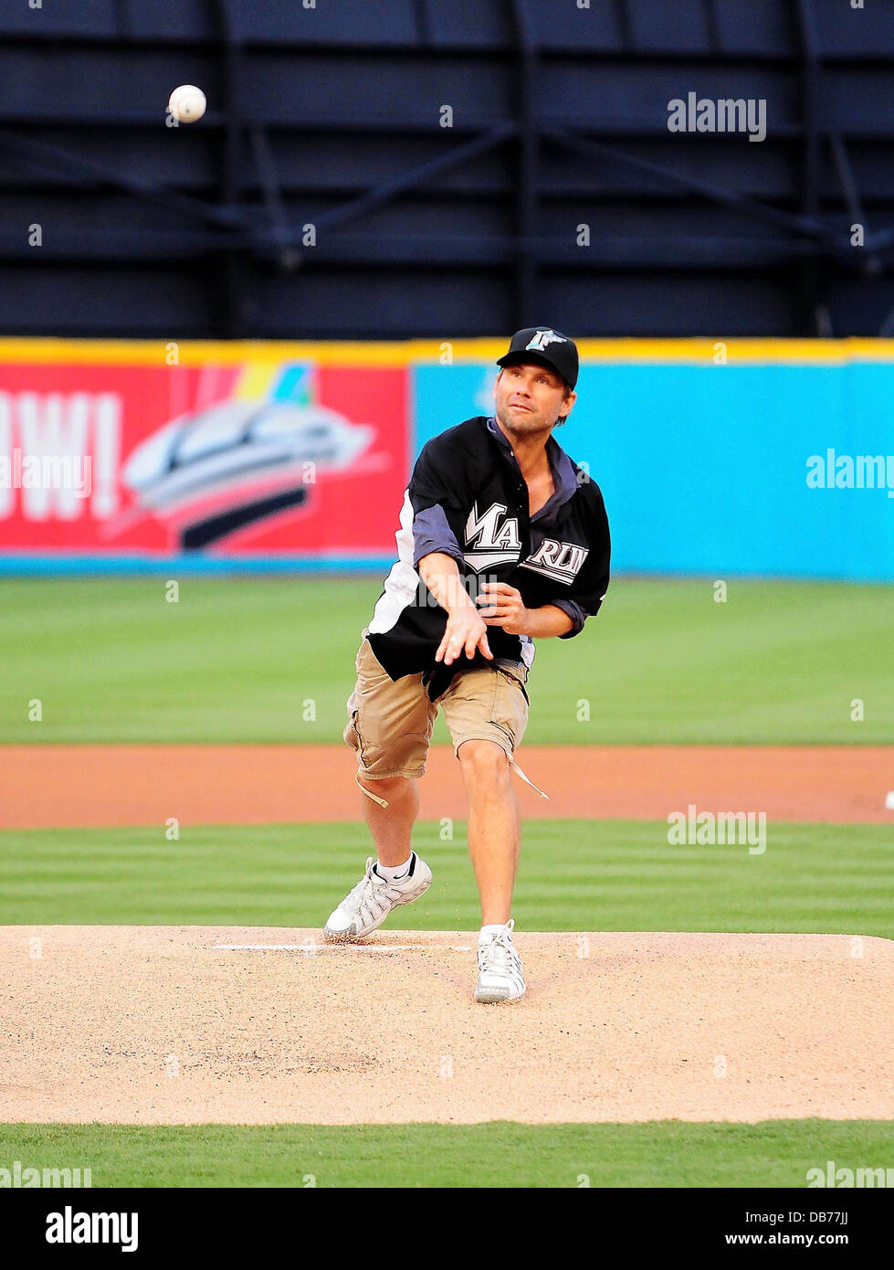 Christian Slater throw the first pitch during the Florida Marlins Vs ...