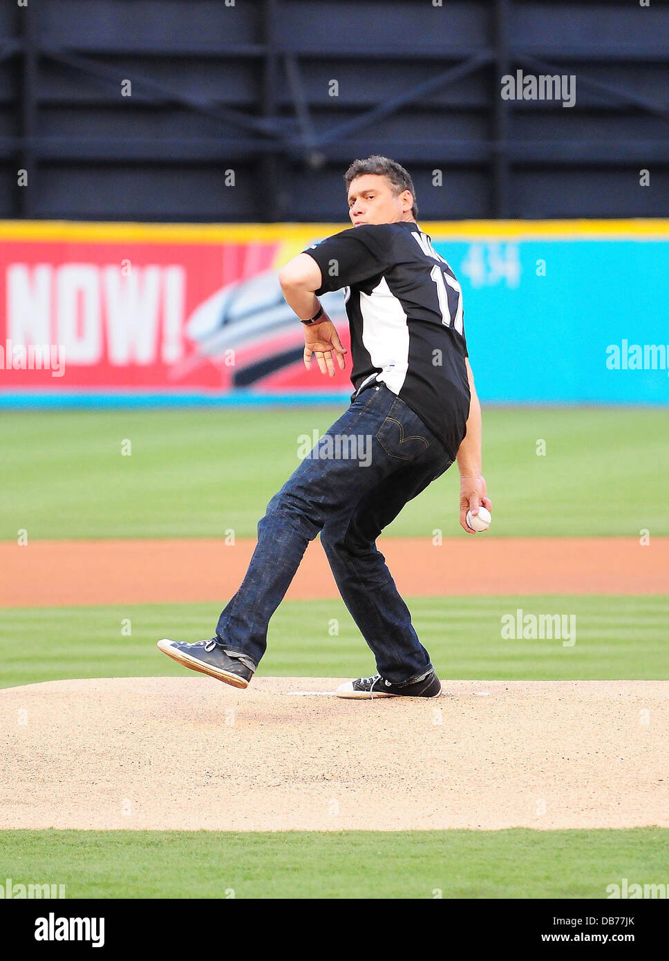 Steven Bauer throw the first pitch during the Florida Marlins Vs. The ...