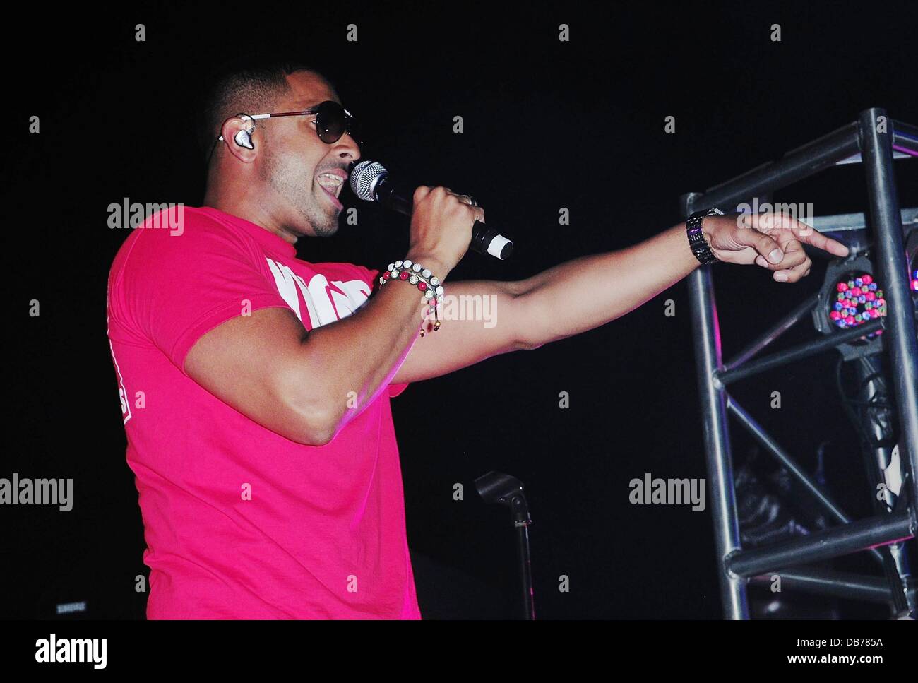 Jay Sean performs during the Super Saturday post-game concert of ...
