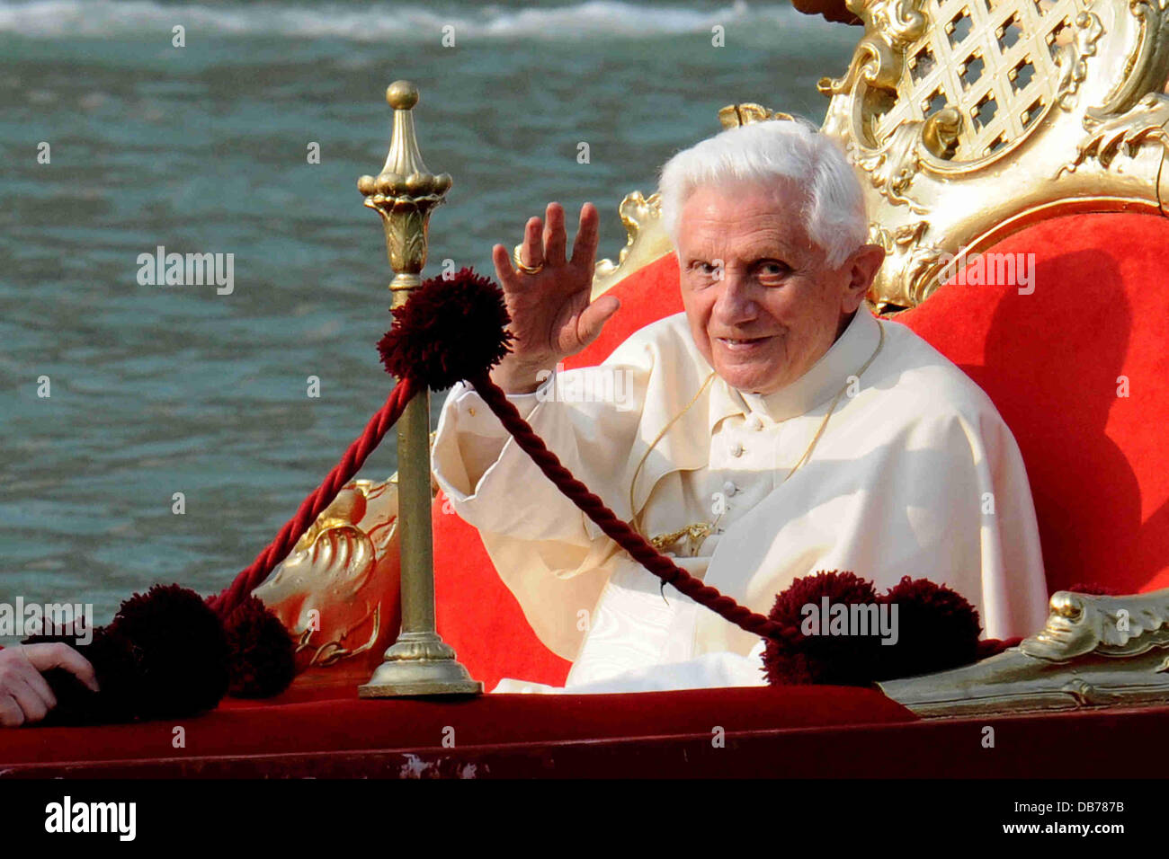 Pope Benedict XVI takes a gondola ride from Saint Mark Square to Salute ...
