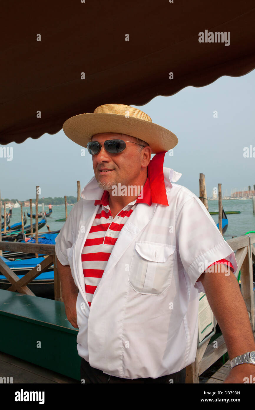 Gondolier uniform hi-res stock photography and images - Alamy